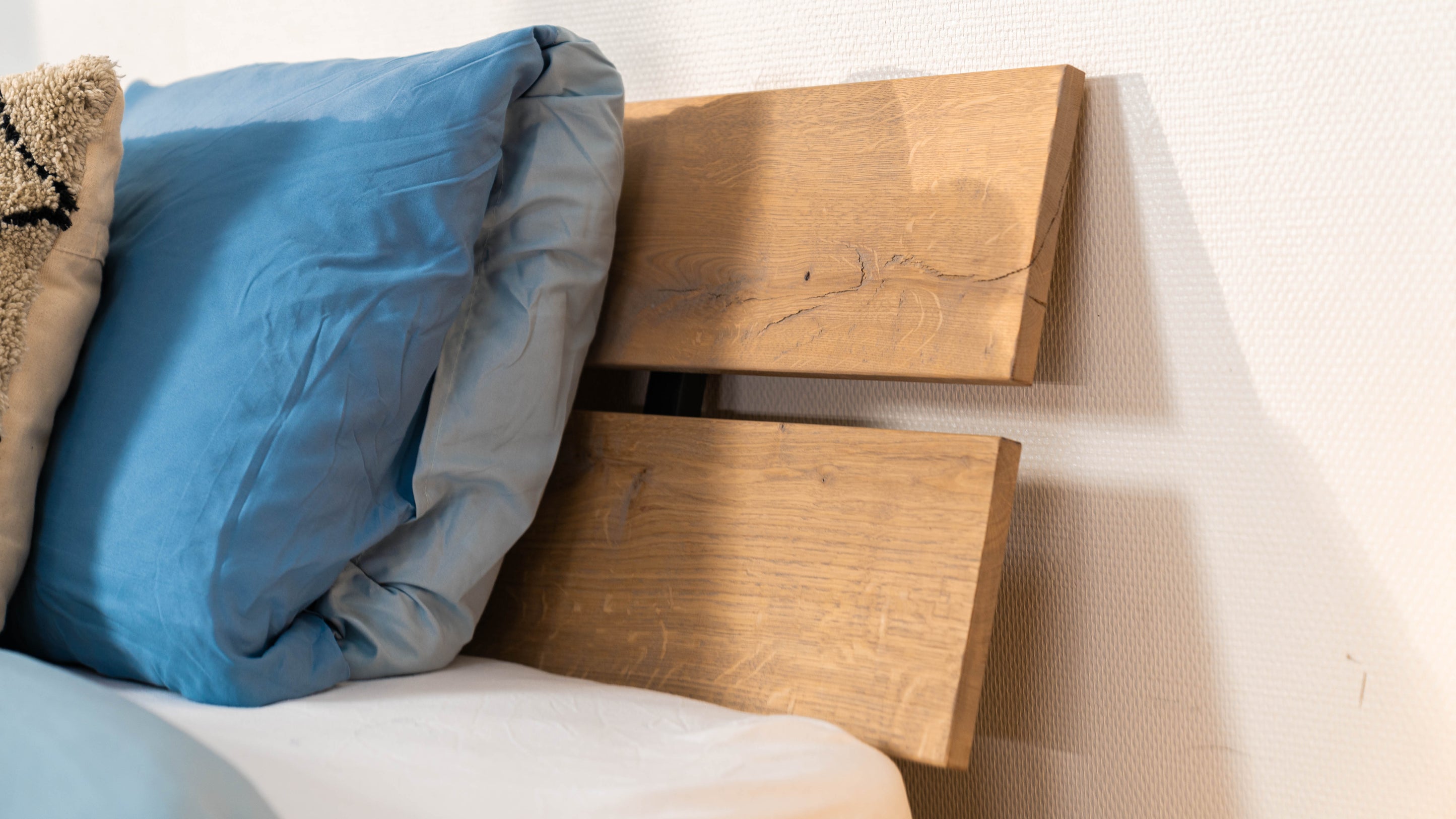 Zwevend Eiken Bed – RTInterieur